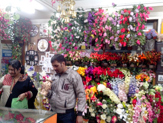 ARTIFICIAL FLOWER SHOP IN RANCHI , MANOKAMNA GIFT