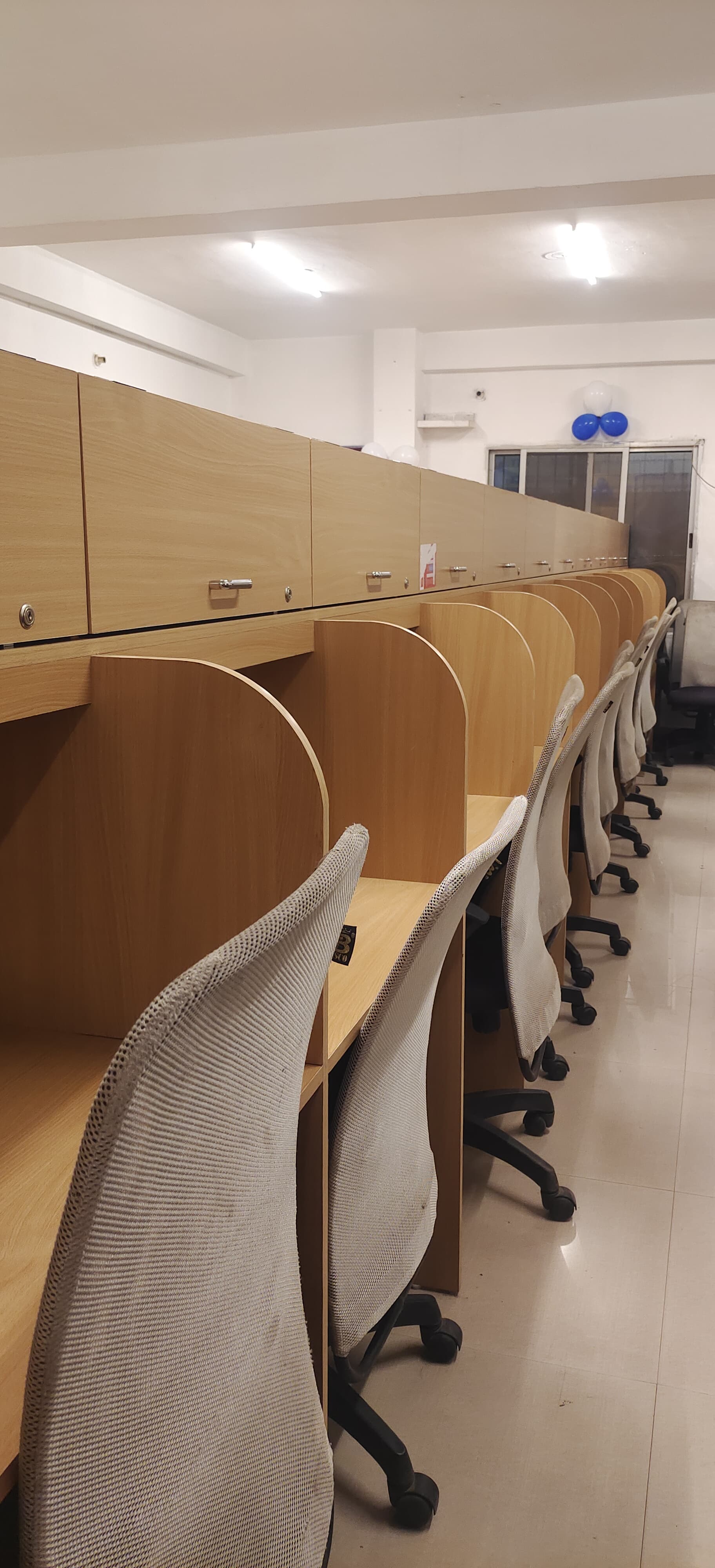 LIBRARY NEAR LALPUR CHOWK RANCHI 9709000122 | KINETIC LIBRARY(9279453700)